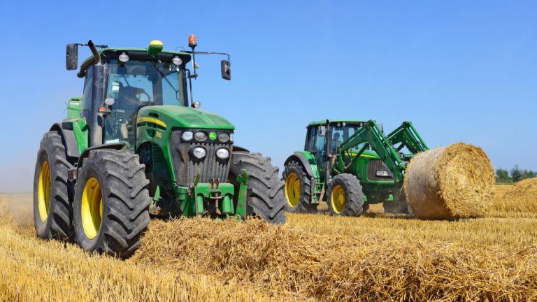 Top 5 Tractors for Small and Medium Farms - Farm Trader
